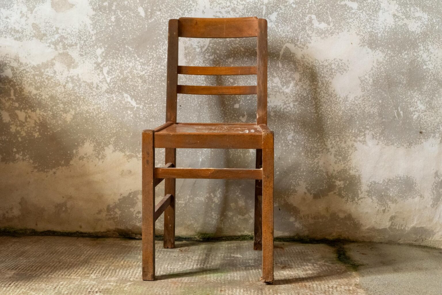 How to Date an Antique Chair by Its Leg Style (Visual Guide) - Antique ...